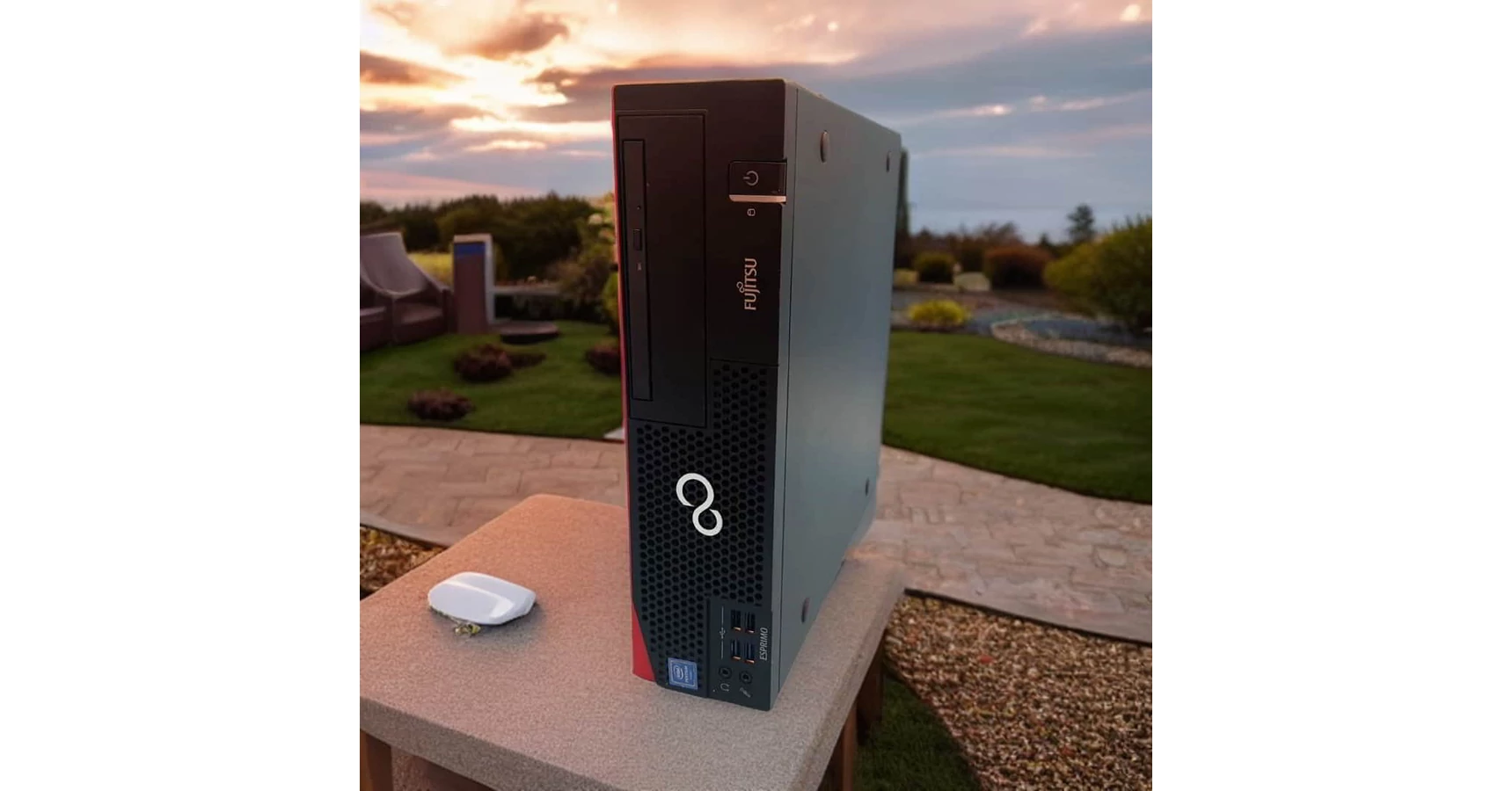 Energiatakarékos 4 magos Számítógép Fujitsu Esprimo D757 SFF G4400 ...