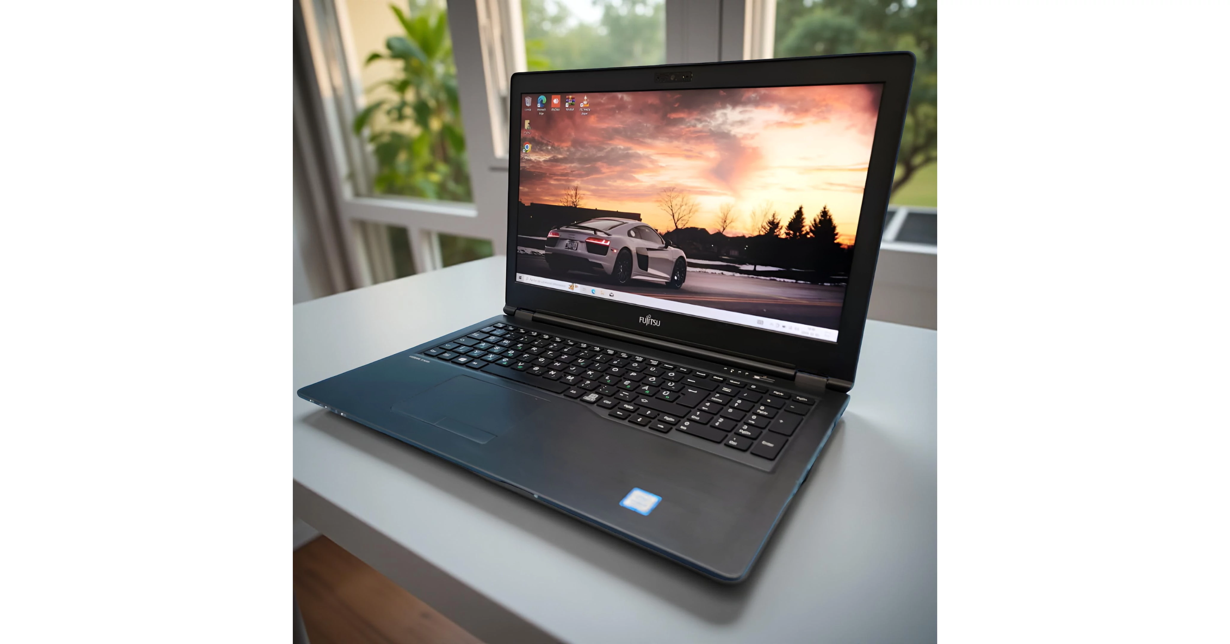 Fujitsu LifeBook U757 i7 (32/512) | 15.6 FHD, 32GB RAM | NaniPC