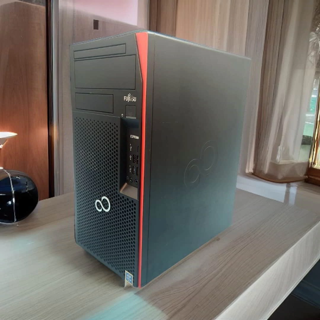 Energiahatékony és Csendes Fujitsu Esprimo P758 PC Pentium Gold G5400 ...