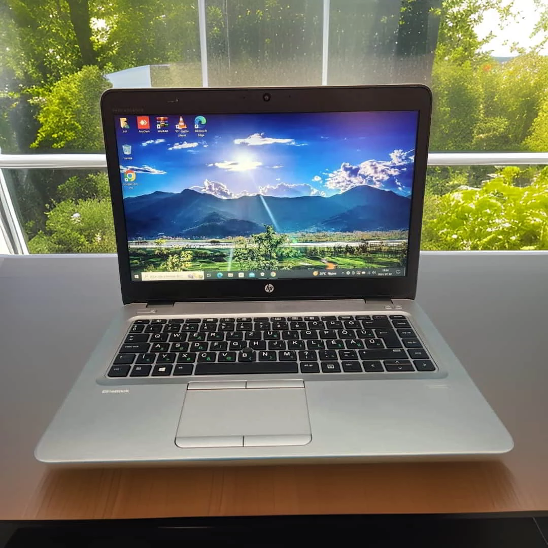 Stílusos és kompakt HP EliteBook MT44 AMD Ryzen 3 PRO 2300U/8/128SSD ...